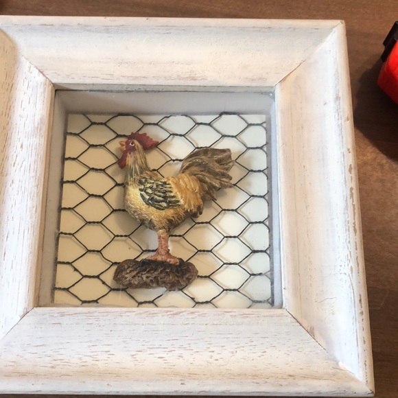 Wall Decor | Cute Rustic Whitewash Frame With Rooster And Chicken Wire ...